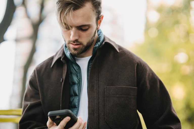When a Guy Calls and Texts You Late Night (14 Reasons Why) - Advice for Her